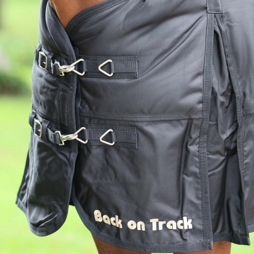 Back on Track Frost Turnout Rug 330g Filling